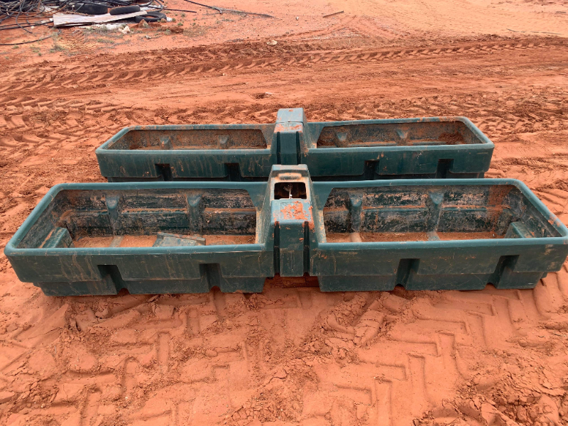 Lot 84 - 2 Polymaster Troughs 450L | AuctionsPlus