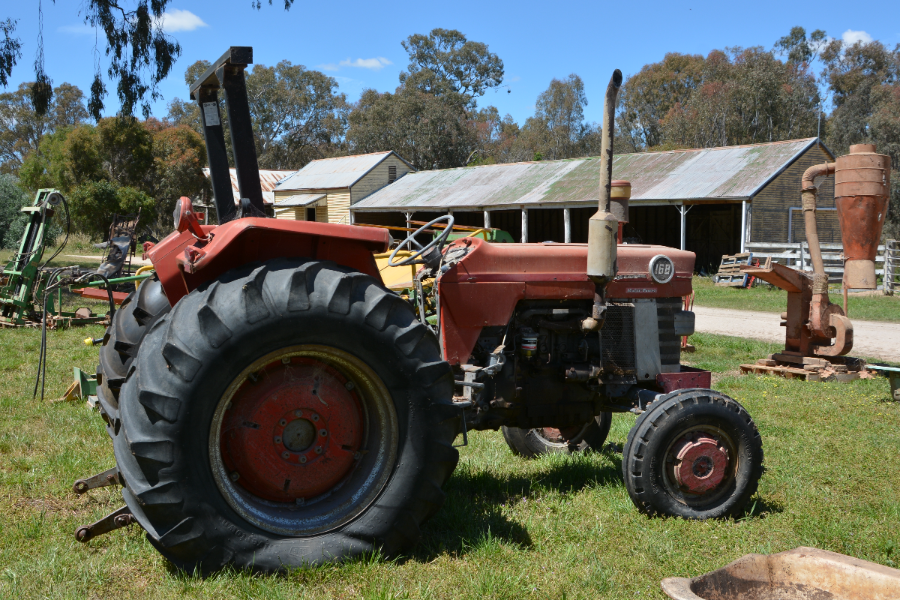Lot 11 - Massey Ferguson 168 Tractor | AuctionsPlus