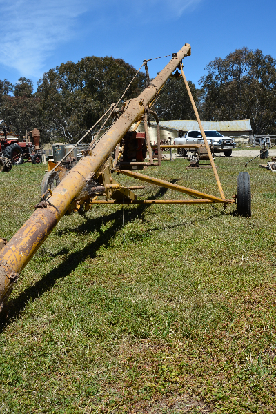 Lot 56 - Pencil Auger | AuctionsPlus