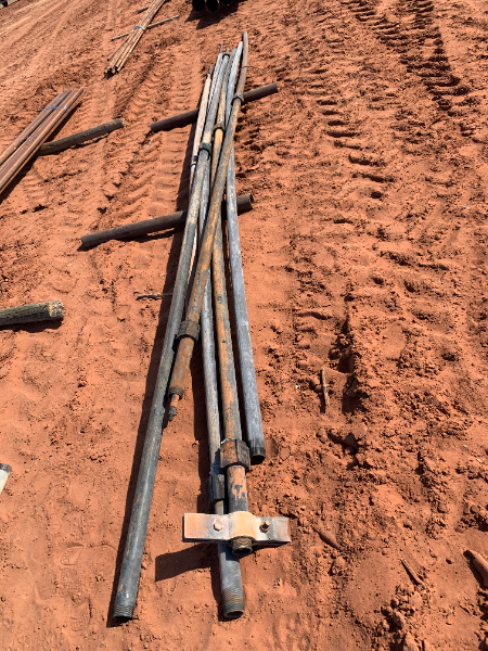 Lot 140 - Flexi Column with Rods | AuctionsPlus