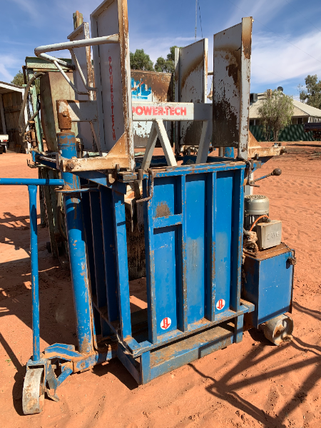 Lot 115 - Lyco Woolpress | AuctionsPlus