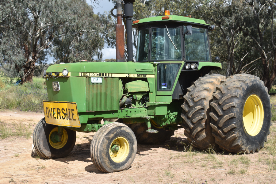 Lot 141 - John Deere 4840 tractor | AuctionsPlus