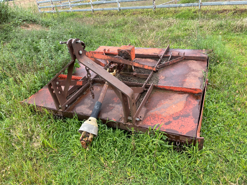 Lot 27 - 3pl 7ft slasher gear box in need of repair | AuctionsPlus