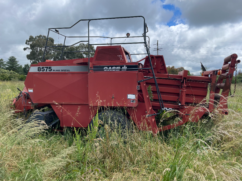 Lot 34 - Case 8575 8x3x3 Square Baler | AuctionsPlus