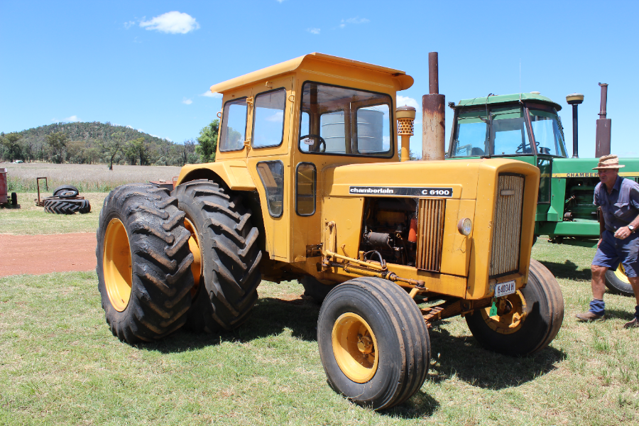 Lot 2 - C6100 Chamberlain tractor | AuctionsPlus