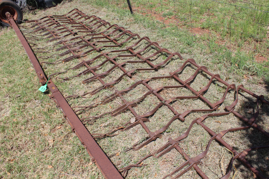 Lot 17 - Harrows | AuctionsPlus