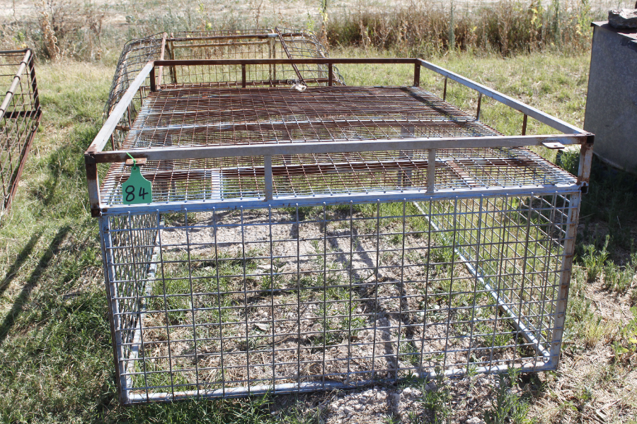 Lot 84 - Ute crate | AuctionsPlus