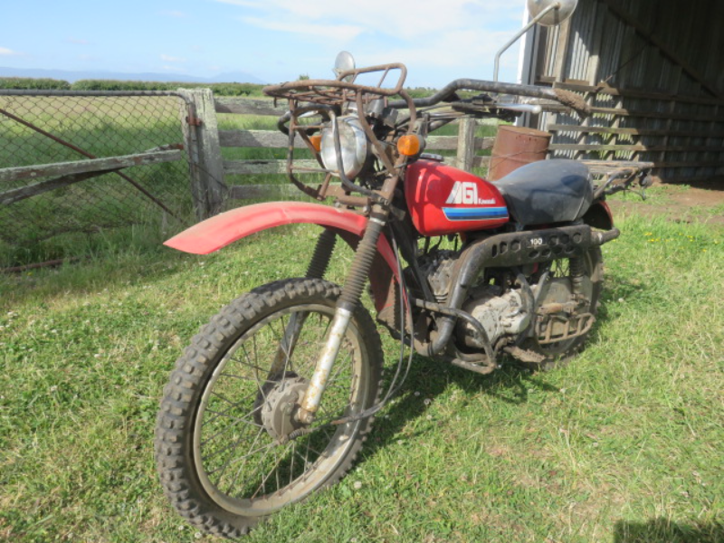 Lot 1 - Kawasaki Ag 100 Motorbike | AuctionsPlus