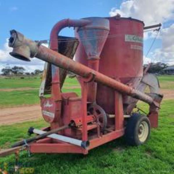 Lot 16 - Gehl MX 100 Hammermill/Rollermill | AuctionsPlus