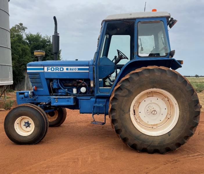LOT 13 - 1981 Ford 8700 2WD FWA tractor | AuctionsPlus