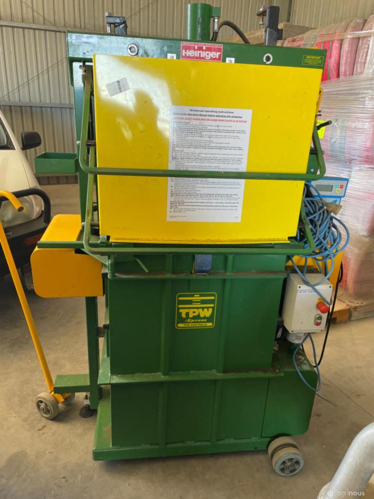 Lot 171 - TPW XPress wool press with bale trolley | AuctionsPlus