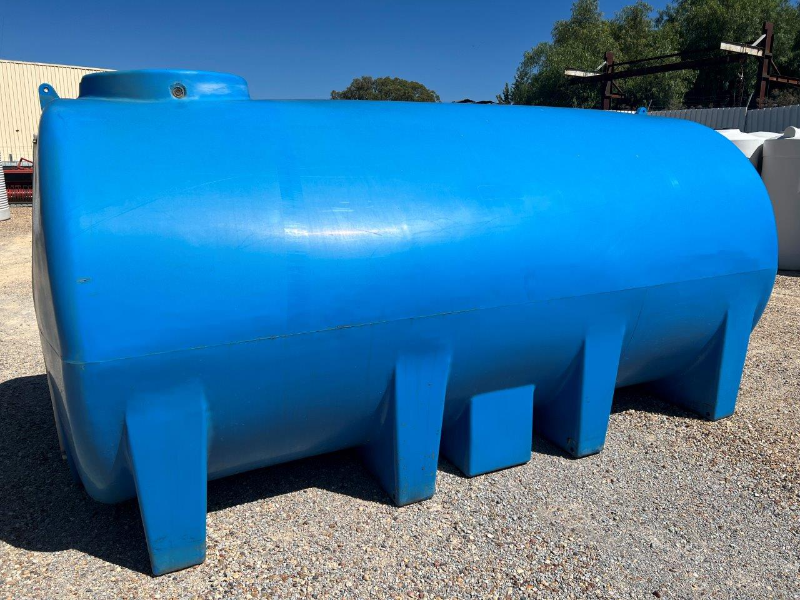 Lot 18 - 13,000L BLUE CARTAGE TANK | AuctionsPlus