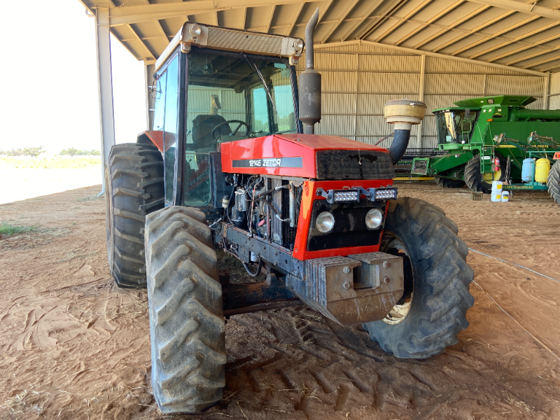 Lot 14 - 1990 Zetor 12145 Tractor | AuctionsPlus