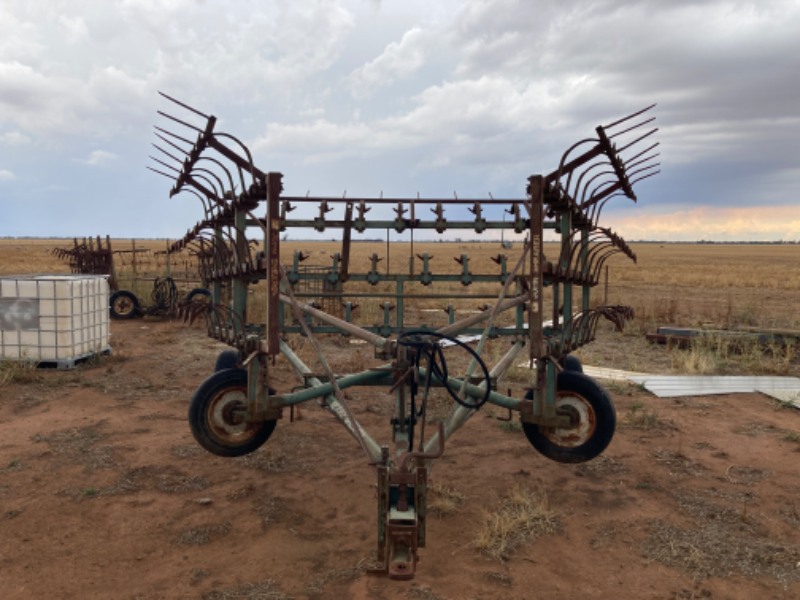 Lot 33 - John Shearer scarifier | AuctionsPlus