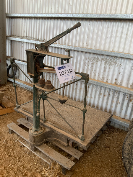 Lot 150 - Antique Wool Scales | AuctionsPlus