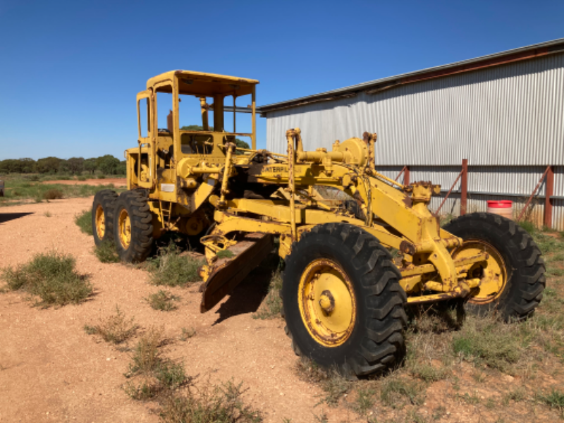 Lot 143 - Caterpillar 12E Grader | AuctionsPlus