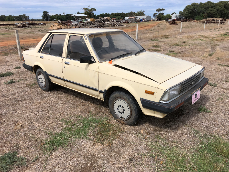 Lot 198 - Ford Meteor GL | AuctionsPlus