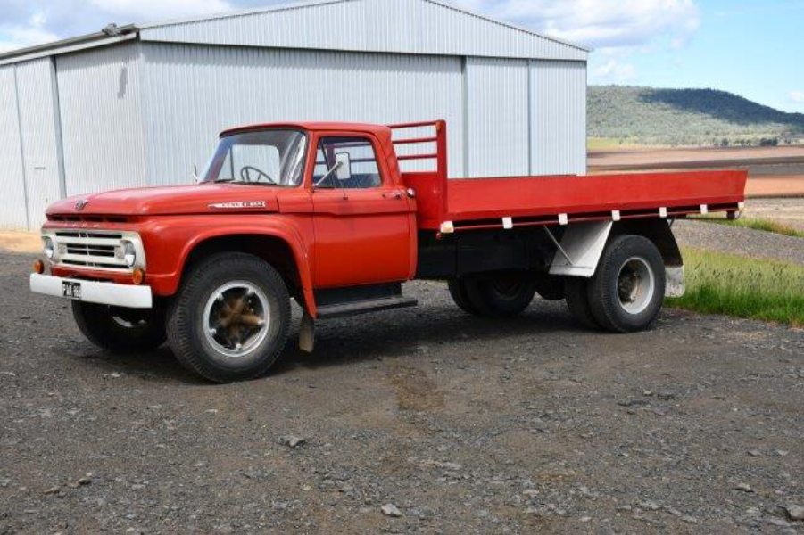 Lot 15 - Ford F600 , single axle truck | AuctionsPlus