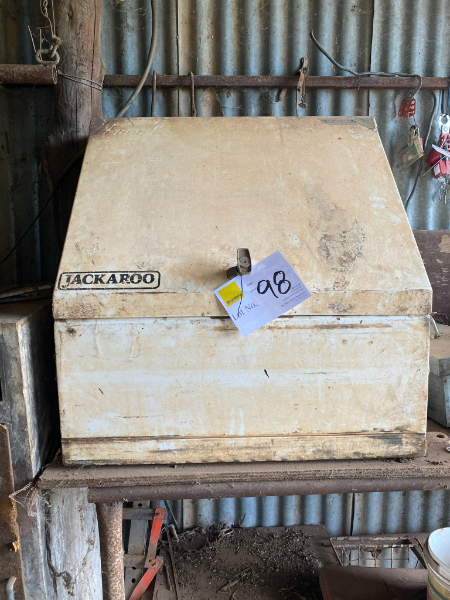 Lot 98 - Faber tool box | AuctionsPlus
