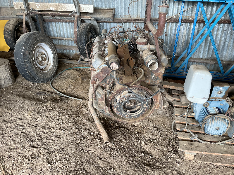 LOT 11 - V8 PERKINS MOTOR | AuctionsPlus