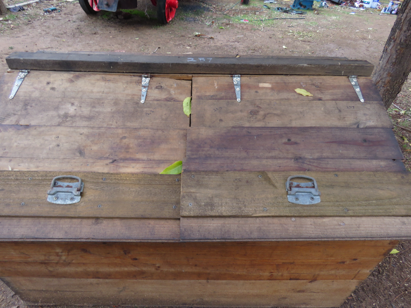 LOT 257 - TIMBER FEED BIN | AuctionsPlus