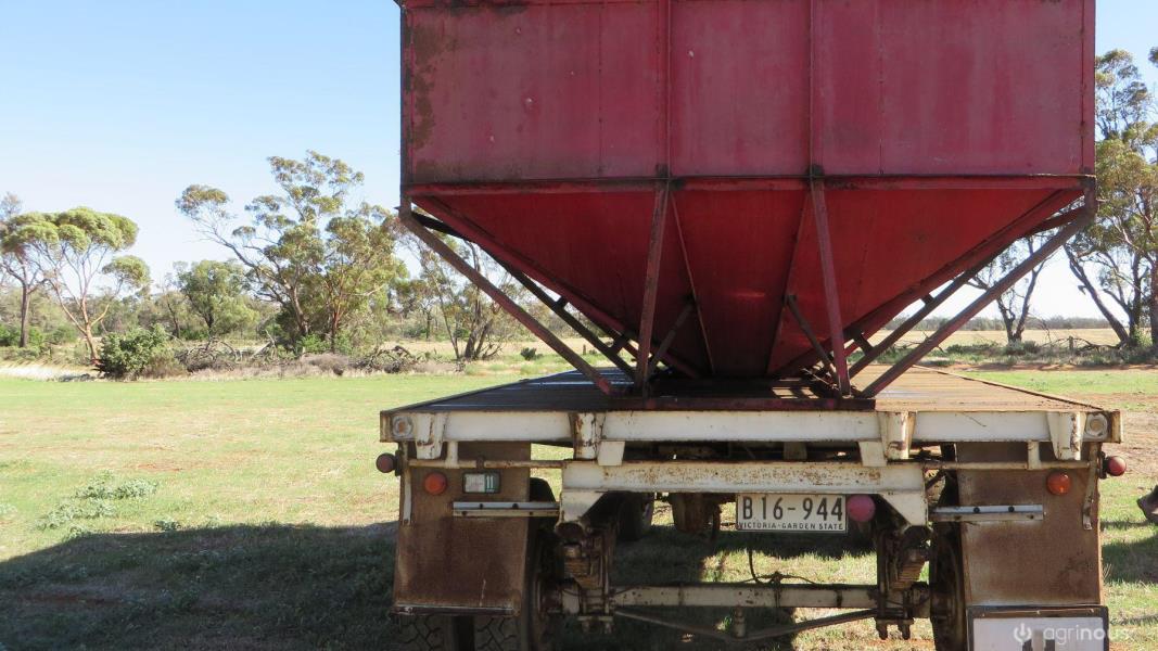 Lot 11 - Dump Belly Gravity Trailer | AuctionsPlus