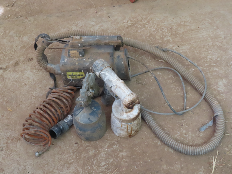 Lot 100 - Wagner Spray Paint Gun & Small Air Compressor | AuctionsPlus