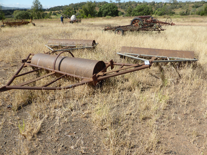 Lot 38 - 3 Section Steel Rollers | AuctionsPlus