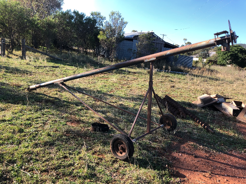 Lot 122 - Grainline Pencil Auger | AuctionsPlus