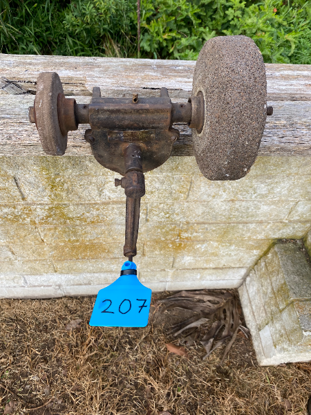 Lot 207 - Antique Grinder | AuctionsPlus