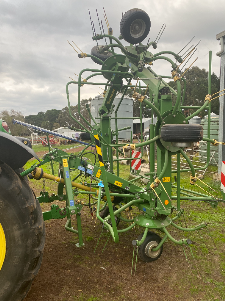 Lot 37 - Tedder Rake | AuctionsPlus