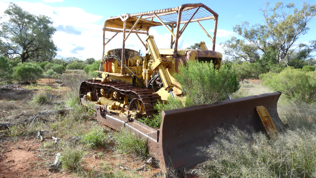 Lot 39 - Caterpillar D7 3T | AuctionsPlus