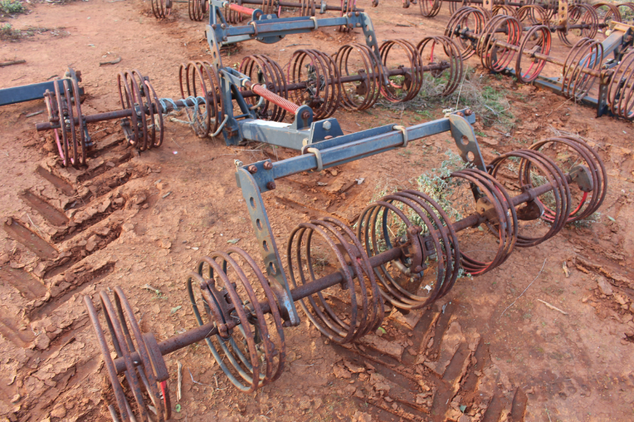 Lot 25 - Ryan Press Harrows | AuctionsPlus