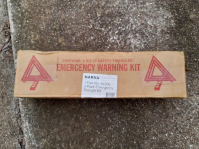 Lot 249 - Narva 3 pack emergency triangle kit | AuctionsPlus