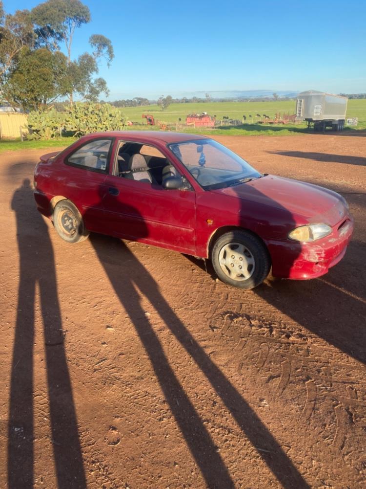 Lot 52 - 1998 Hyundai Excel | AuctionsPlus