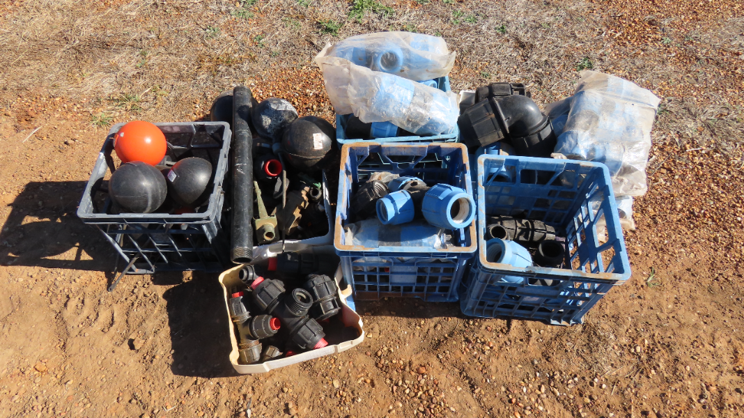 Lot 333 - Poly fittings 50mm & 75mm, float valves, imperial & metric ...