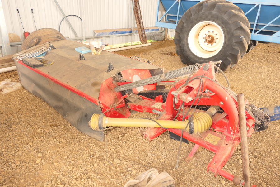 Lot 5 - 3pl Massey Ferguson disc mower | AuctionsPlus
