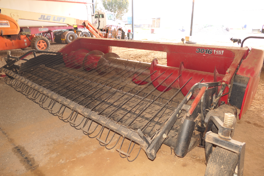 Lot 33 - Case 3016 Canola pickup front | AuctionsPlus
