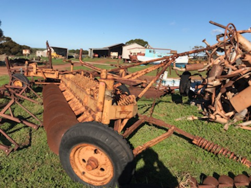 Lot 93 - Chamberlain 18 Disc Plough | AuctionsPlus