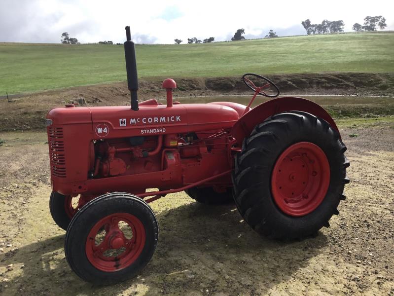 Lot 3 - McCormick Standard W-4 | AuctionsPlus