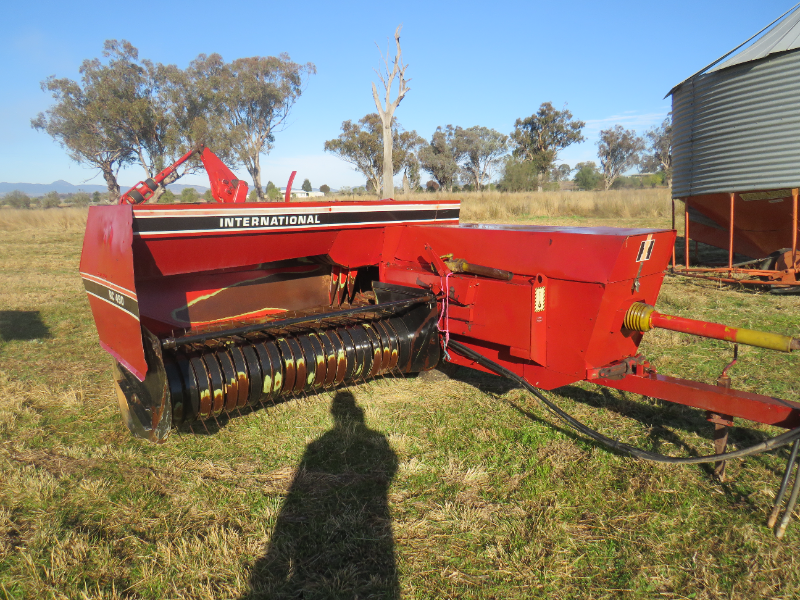 Lot 117 - International RC 490 Baler | AuctionsPlus