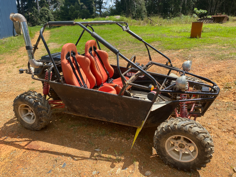 Lot15 - 800cc Grudge offroad buggy equipped with electric winch, black ...