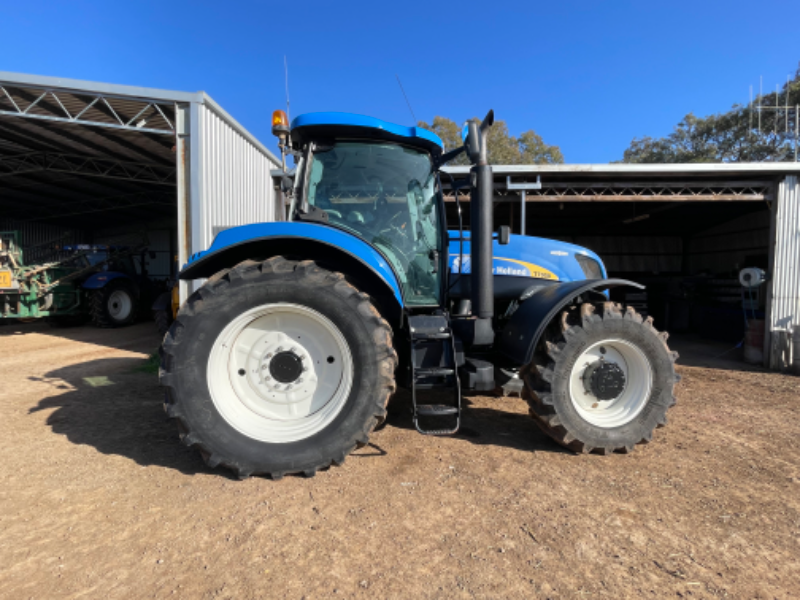 Lot 2 - Tractor | AuctionsPlus