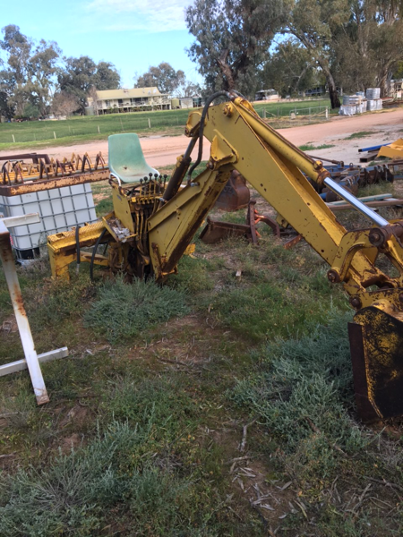 Lot 253 - Rear 3 Point Linkage Massey Ferguson Tractor / Excavator ...