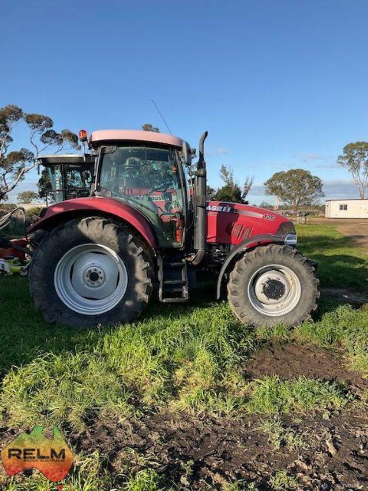 Lot 83 - 2012 Case Maxxum 125 Tractor | AuctionsPlus
