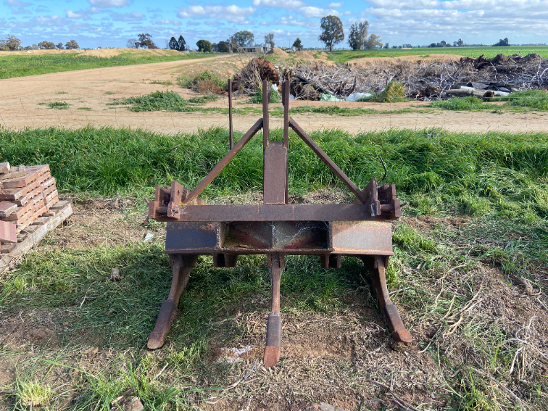 Lot 40 - Heavy Duty 3 Tyne Deep-Ripper | AuctionsPlus