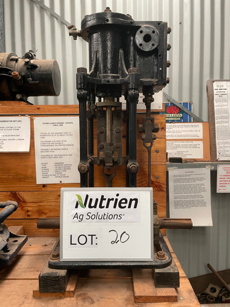 Lot 20 - STEAM LAUNCH ENGINE | AuctionsPlus