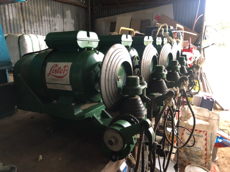 Lot 60 - Lister shearing stand | AuctionsPlus