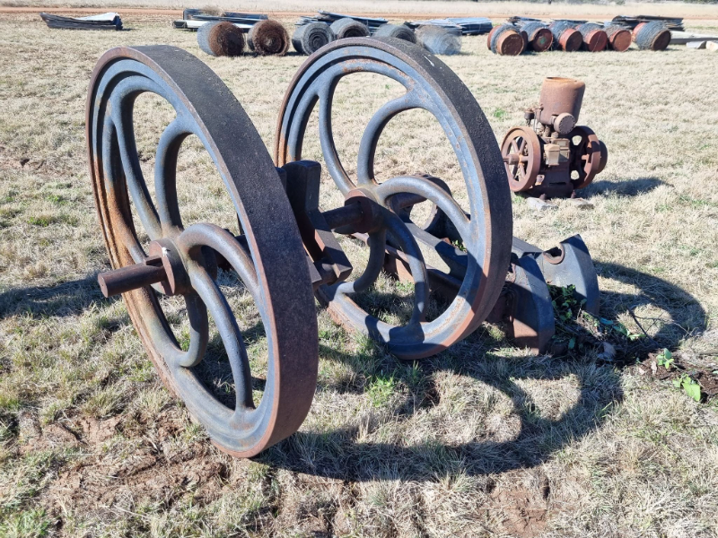 Lot 45 - ANTIQUE STEEL WHEEL | AuctionsPlus
