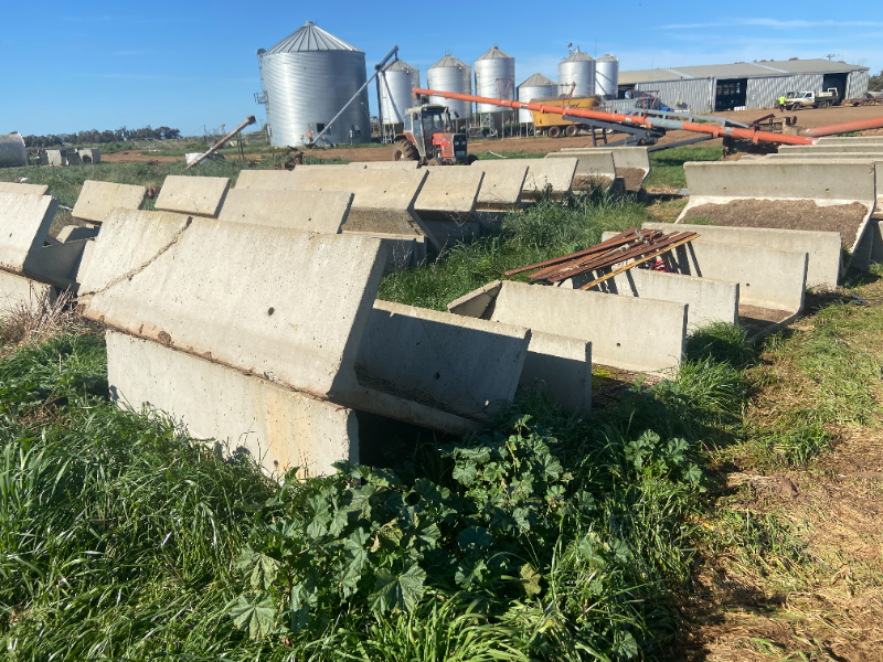 Lot 145 - 15x Concrete Feed Troughs #3 | AuctionsPlus